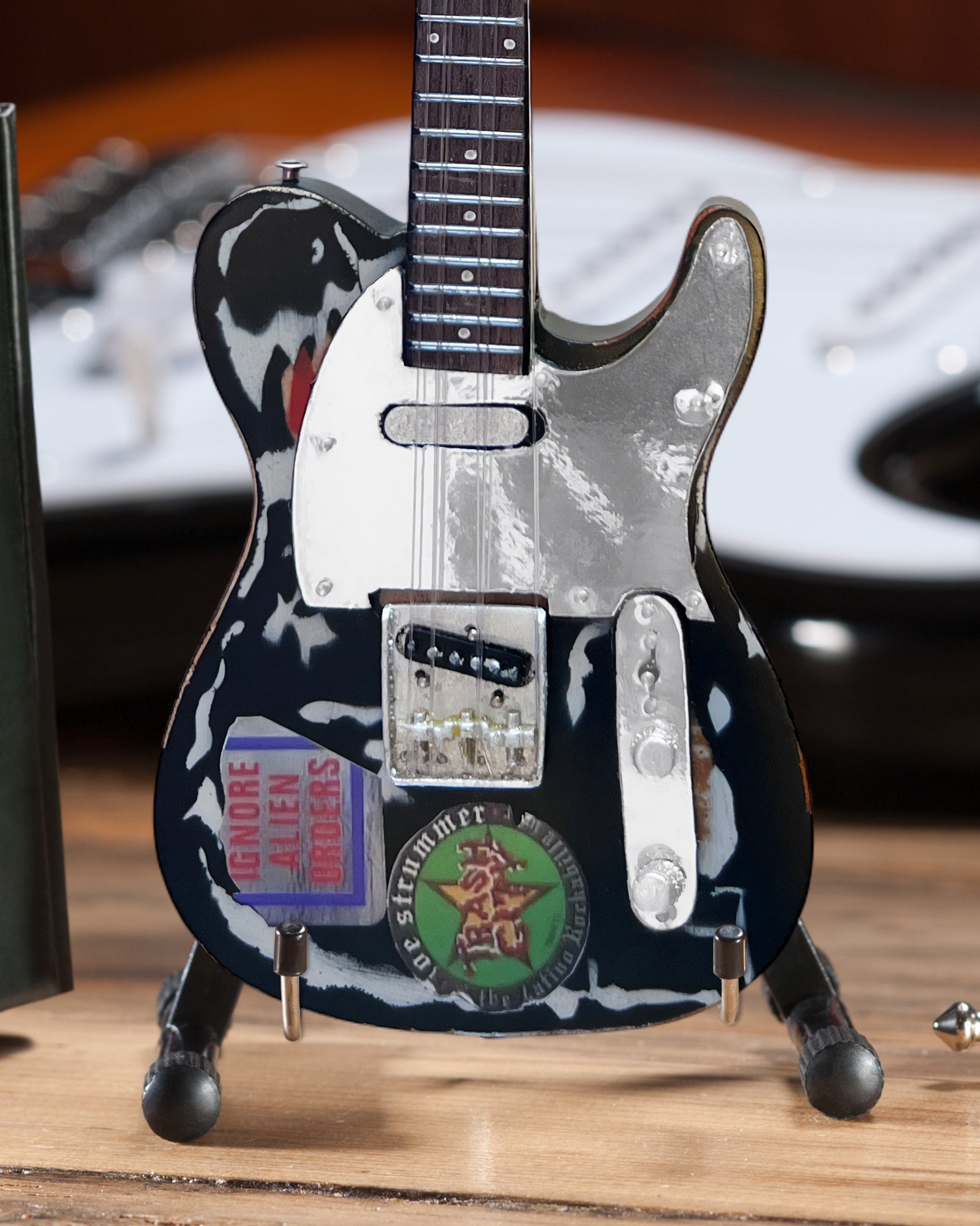 OFFICIALLY LICENSED JOE STRUMMER FENDER™ TELECASTER™ SIGNATURE RELIC M